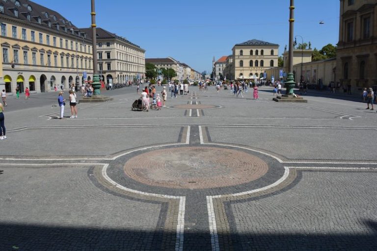 Hitler, Munich & the Nazi Legacy – ww2stories